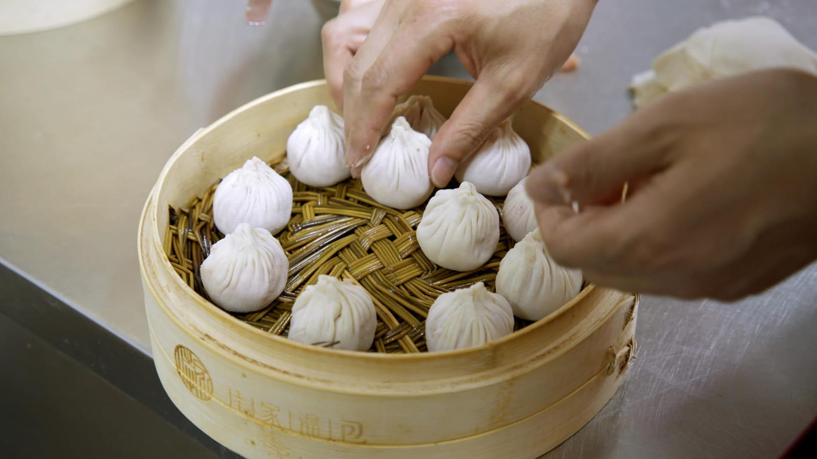 The ultimate Shanghai dumpling guide - taste authentic Xiaolongbao